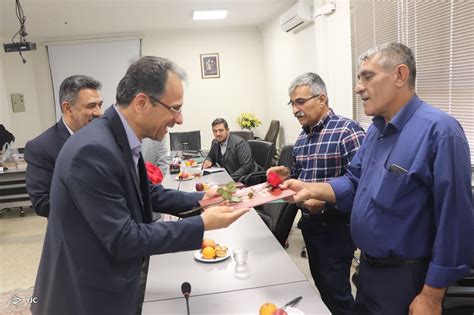 تکریم و تجلیل از خانواده شهدا و ایثارگران در دانشگاه فنی و حرفه‌ای فارس