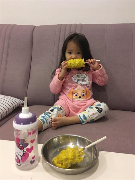 寶寶可以吃副食品囉！先從手指食物開始吧 嬰兒與母親