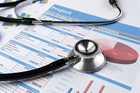 Premium Photo Finance Finances Analysing Analyze Analyse Analisis Charts