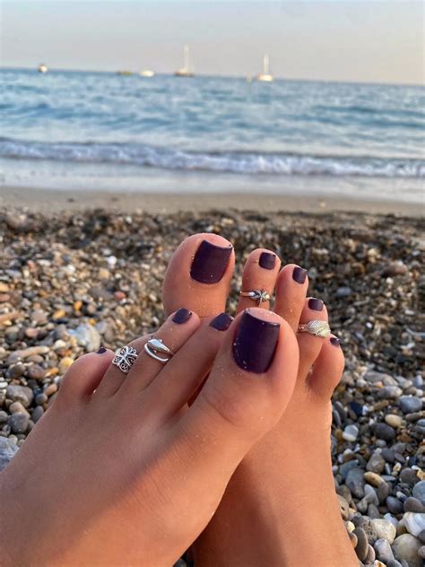 Would My Feet Give You A Beach Boner Scrolller