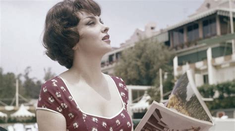 Italian Film Legend Gina Lollobrigida Dies At Age 95 The Vault 1035fm