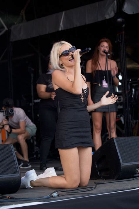 Pixie Lott Upskirt Performs Live At Conbury Festival Upskirtstars