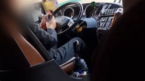공포의 1시간휴대전화 조작하며 고속도로 달린 버스 기사 파이낸셜뉴스
