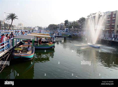 Kolkata India 24th Jan 2018 View Of Floating Market At Patuli The