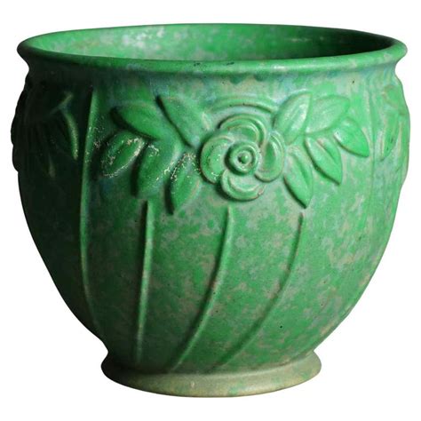 Weller Art Pottery 1 125 For Sale On 1stdibs Weller Pottery Flower