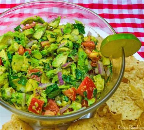 Easy Fresh And Chunky Guacamole Recipe