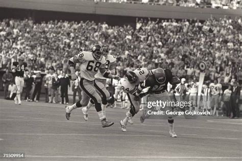Isaac Curtis Bengals Photos And Premium High Res Pictures Getty Images