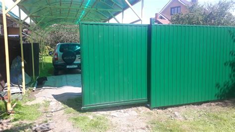 Забор на даче под ключ. Рассчитайте стоимость ограждения с установкой.