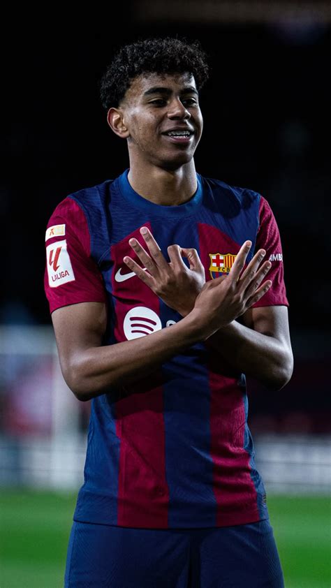 Lamine Yamal In 2024 Cute Soccer Couples Fc Barcelona Barcelona