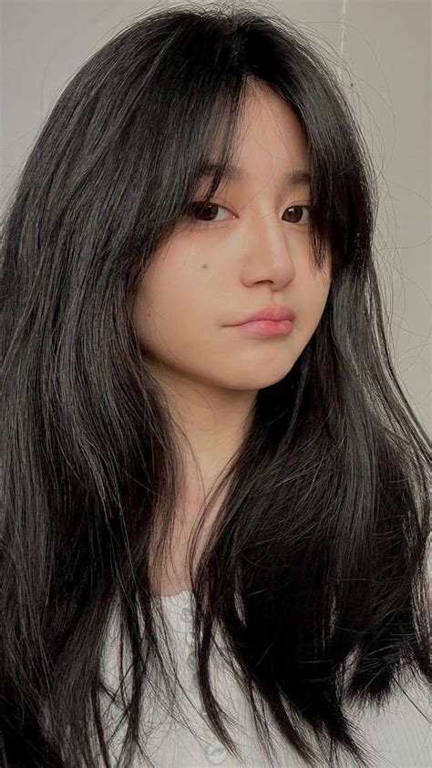 Gebian Gaya Rambut Dengan Poni Wanita Berambut Pendek Gadis Cantik