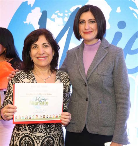 Ceremonia De Premiación Del Concurso “mujer Migrante Cuéntame Tu