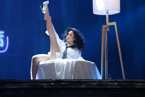 Karen Mok 莫文蔚要你体验何为《绝色》！演唱会看点满满！ Star Planet