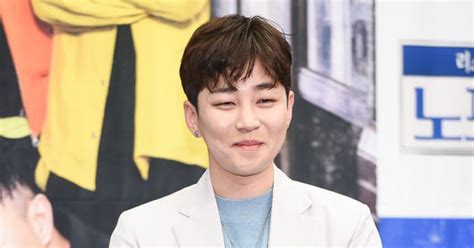 노포래퍼 딘딘슬리피 보다는 딘딘이죠 사진