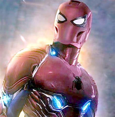 Человек паук с необычным видом из нового фильма Marvel удивил фанатов