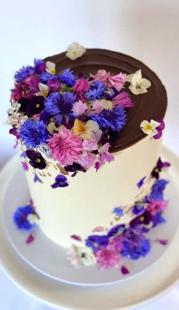 33 Edible Flower Cakes Thatre Simple But Outstanding Chocolate Flowers