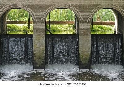 Overflow Weir Images Stock Photos Vectors Shutterstock