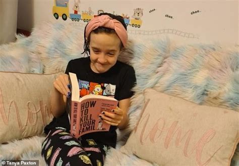 My Daughter Taught Herself To Read Aged 2 Daily Mail Online