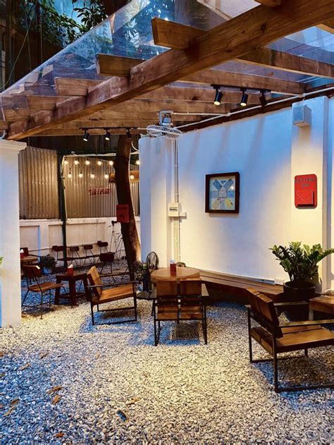 Tiny Post Cafe Quán Cà Phê Sách Trời Âu Cổ điển