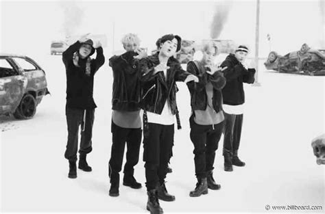 Bts ‘mic Drop Remix Video With Steve Aoki Surpasses 1 Billion Views