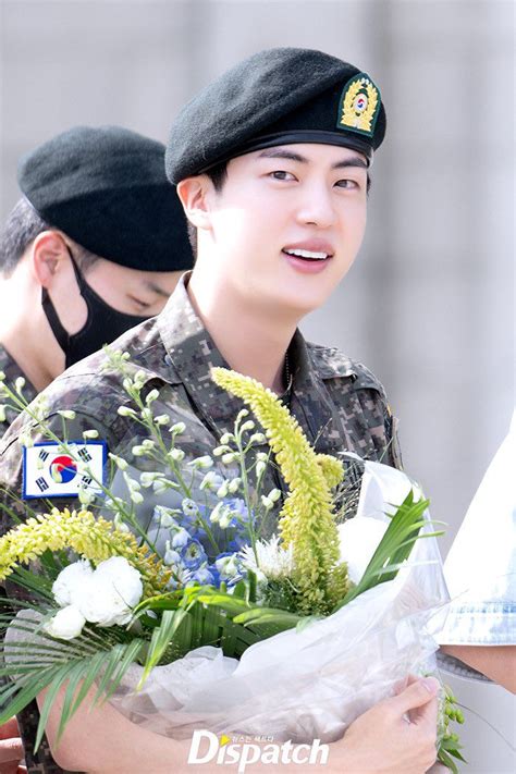 Pin di 𝐉𝐤 su Kim seokJin nel 2024
