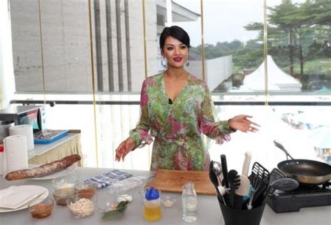 Alasan Pria Bule Pilih Wanita Indonesia Sebagai Istri