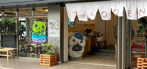 時代の最先端！「猫のように生きる。nftアート展～live Like A Cat～」レポート D Bridge
