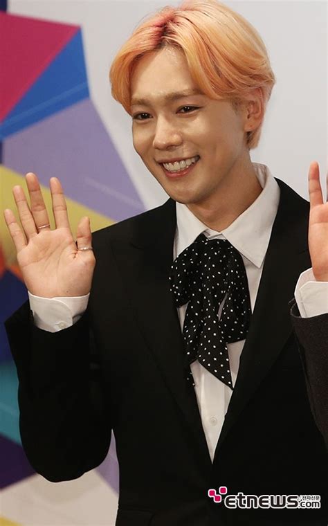 [포토] 위너 김진우 ‘스마일보이 전자신문