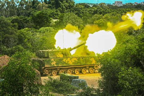 南疆光影 炮兵实弹射击震撼来袭荔枝网新闻