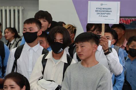 Өвөрхангай аймаг дахь Политехникийн коллеж хичээлийн шинэ жилийн нээлтээ хийлээ Тал нутгийн