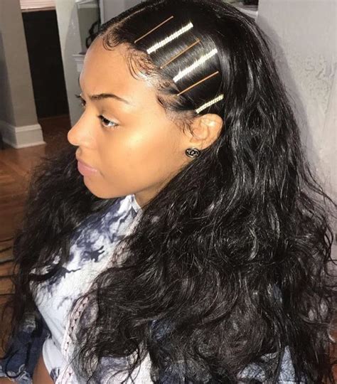 19 Breathtaking And Easy Ways To Wear The Exposed Bobby Pin Trend Artofit
