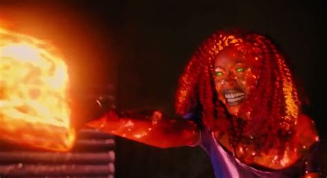 See Anna Diop S New Starfire Suit For Titans Season 3 Artofit