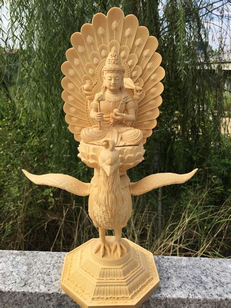 Yahoo オークション 新作 檜木 仏教工芸品 木彫仏教 精密彫刻 孔雀明