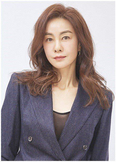 [단독] 미스코리아 출신 장윤정 영화 ‘내겐 너무 소중한 너 캐스팅 소다
