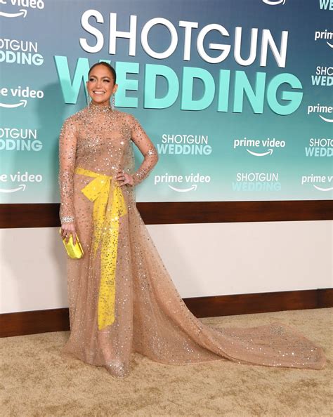 Jlo Hadiri Red Carpet Perdana Di 2023 Memukau Pakai Gaun Nude Valentino
