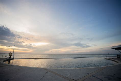 Doulos Phos The Ship Hotel Gwd23 Bintan Holiday