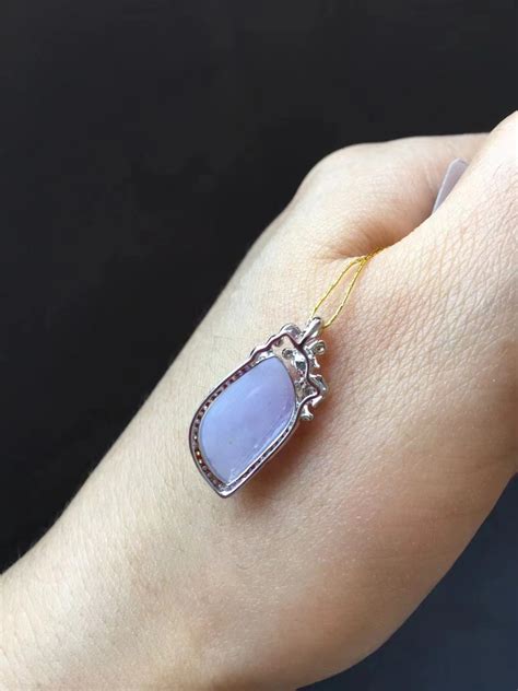 Natural Myanmar Lavender Jadeite Jade Pendant 18k Solid Yellow Gold