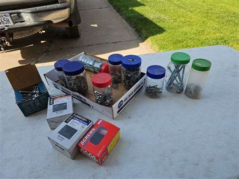 Assorted Hardware Isabell Auction