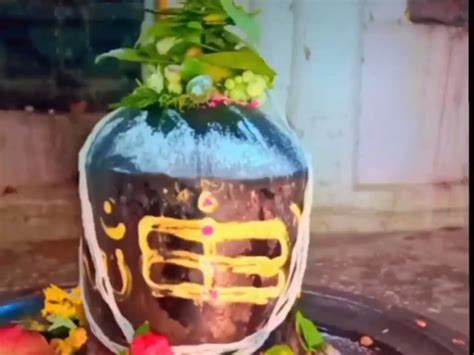 History Of 300 Years Old Shiva Temple In Narwal नरवल में 300 साल