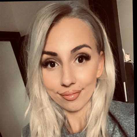 Andreea Avram Marketing Executive Smartbeee Linkedin