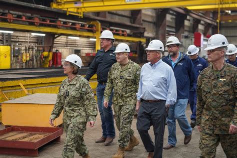 Bollinger Shipyards Hosts Chief Of Naval Operations Asst Commandant