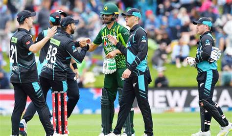 دورہ پاکستان؛ نیوزی لینڈ کا ٹی ٹوئنٹی سیریز کیلئے 15 رکنی اسکواڈ کا اعلان