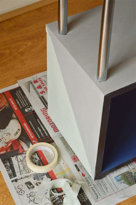 Modern Shelf Makeover With Rust Oleum