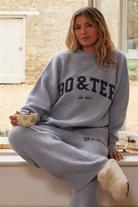 Oversized Knit Jumper In Soft Blue Oh Polly