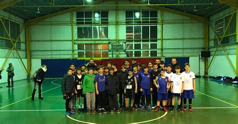 ΝΙΚΗ ΒΟΛΟΥ ΑΚΑΔΗΜΙΑ ΜΠΑΣΚΕΤ ΦΙΛΙΚΑ ΠΑΙΧΝΙΔΙΑ ΜΕ ΒΡΙΛΗΣΣΙΑ