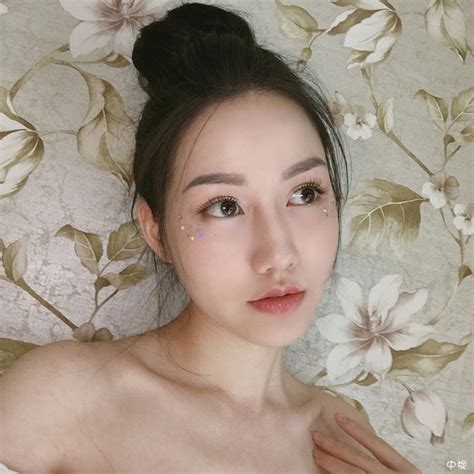 不要想了，其实我穿衣服了 zzxxo