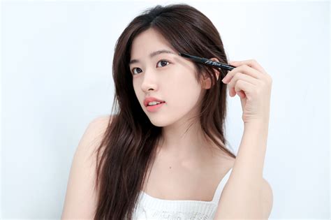 230214 Starship Naver Ive Yujin Clio Ad Shooting Behind Kpopping