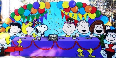 Video Knotts Peanuts Celebration Gives Snoopy Charlie Brown And