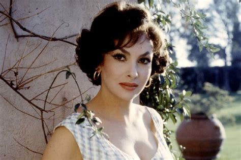 Джина Лолобриджида на 93 години Хората се състаряват когато не знаят