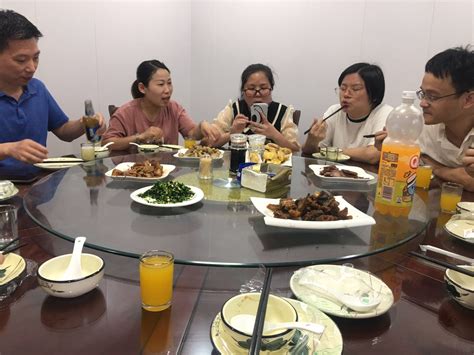 视迈电子员工聚餐活动 余姚市视迈电子技术有限公司