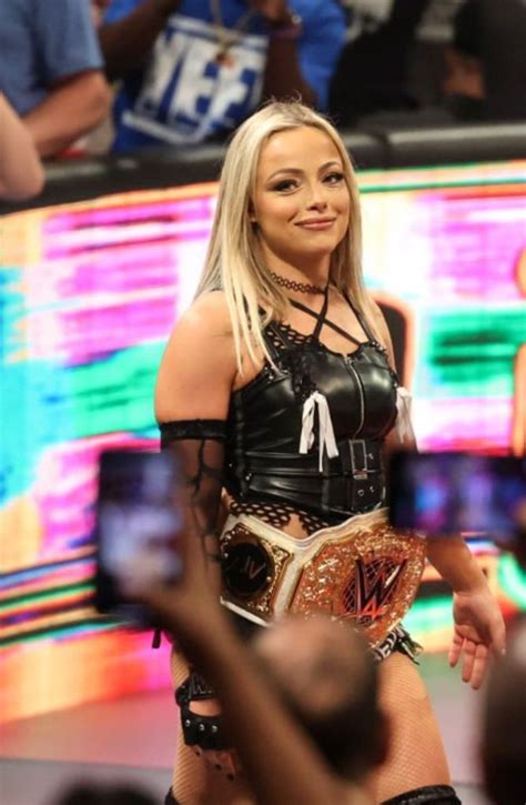 Pin By ♡︎ ᖇᗩᑕᕼᗩᗴᒪ ♡︎ On Liv Morgan Wwe In 2025 Wwe Girls Wwe Women